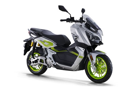 QJMOTOR摩托车品牌>OMO 03报价车型图片-摩托范