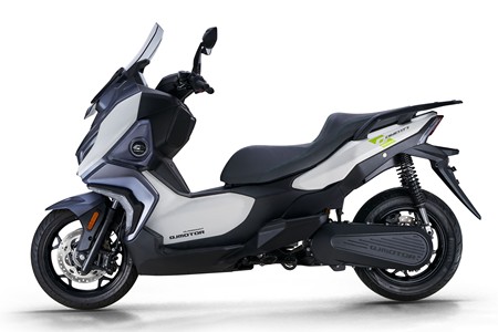 QJMOTOR摩托车品牌>OMO 07报价车型图片-摩托范