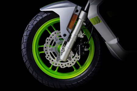 QJMOTOR摩托车品牌>OMO 03报价车型图片-摩托范